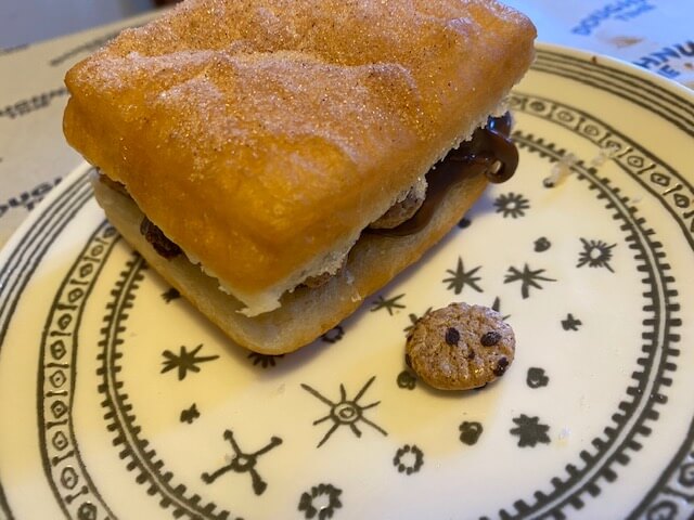 Doughnut Time’s Cookie Dough Sando Kit | Review ⋆ Jupiter & Dann
