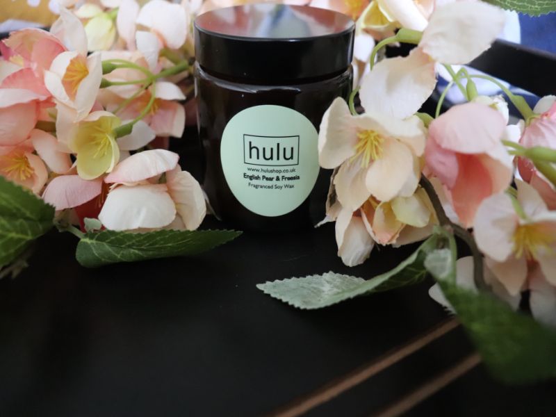 Soy Wax Melt and Candle Min-Haul from Hulu | Review ⋆ Jupiter & Dann