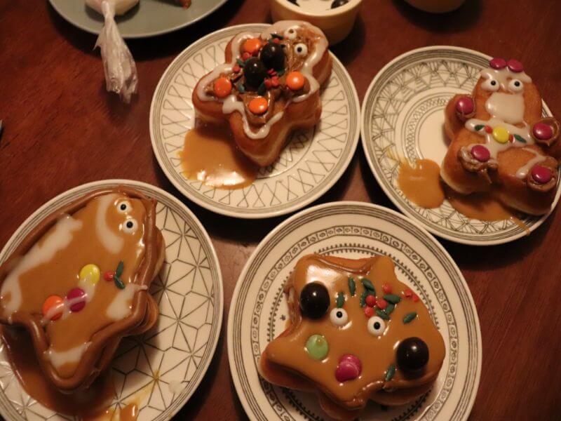 Doughnut Time’s Gingerbread Doughman DIY Kit | Review ⋆ Jupiter & Dann