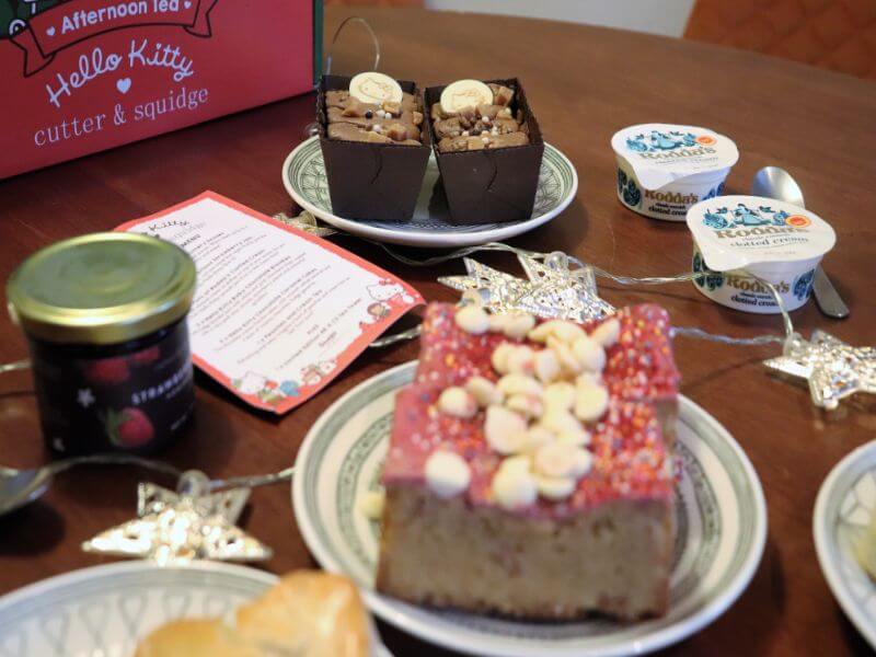 Hello Kitty Afternoon Tea | Review ⋆ Jupiter & Dann